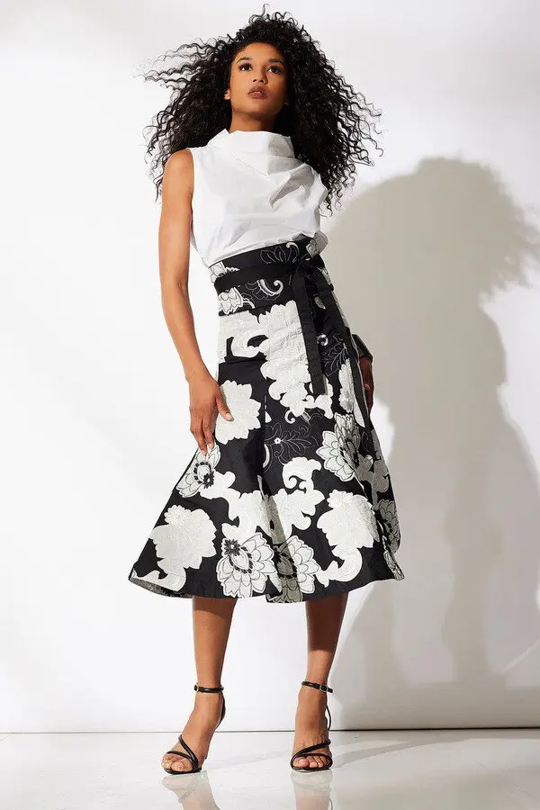 Natori Cressida Applique Flair Skirt