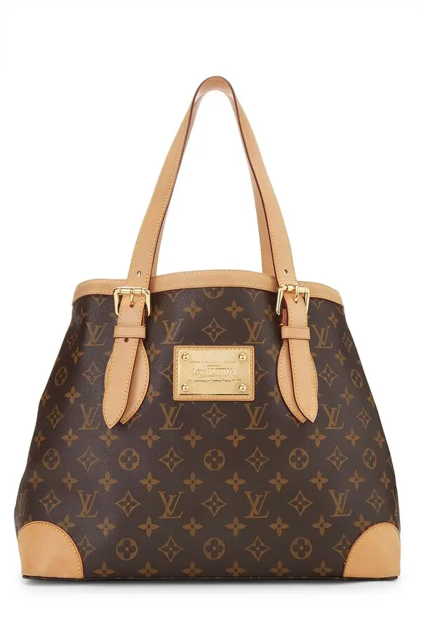 LOUIS VUITTON Monogram Canvas Hampstead