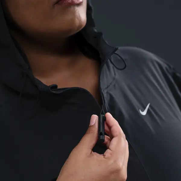 Nike Swift Repel Packable Running Jacket - Black