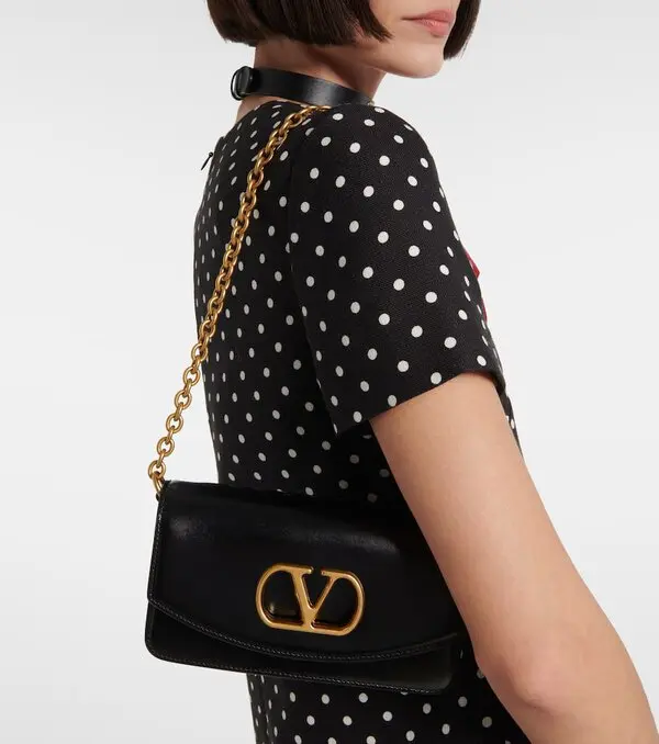 Valentino Garavani Small Leather Clutch - Black