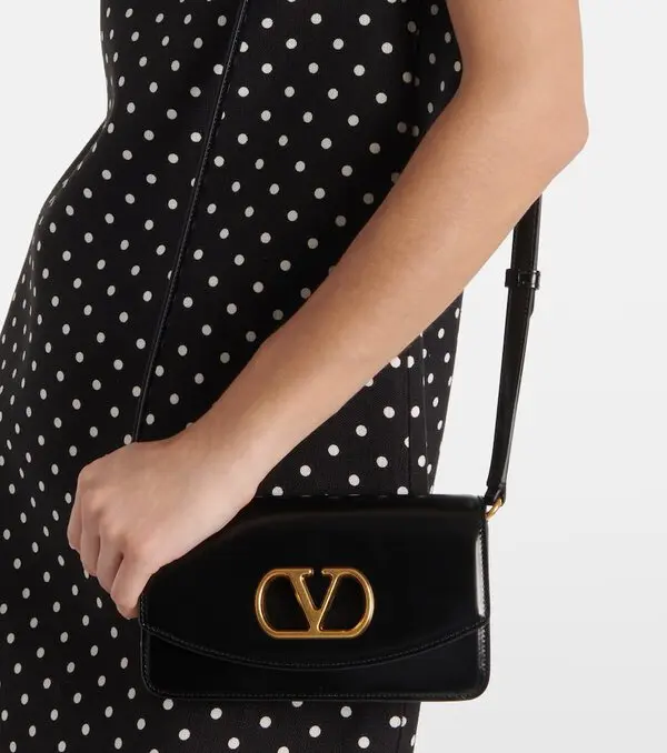 Valentino Garavani Small Leather Clutch - Black