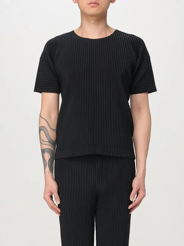 Issey Miyake T-shirt - Black