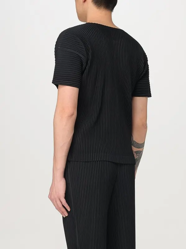 Issey Miyake T-shirt - Black