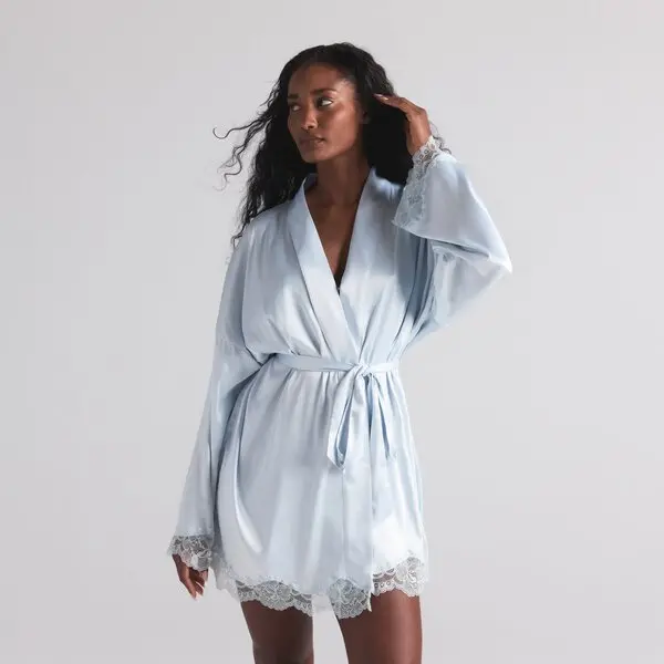 SKIMS Woven Shine Lace Robe - Cloud