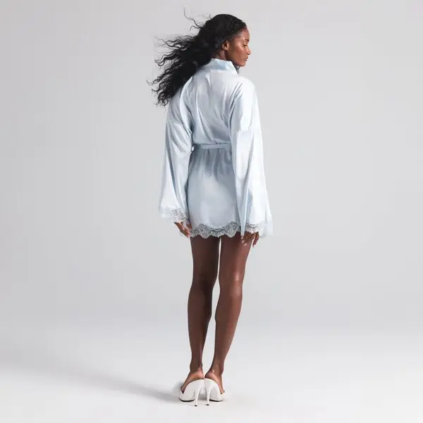SKIMS Woven Shine Lace Robe - Cloud