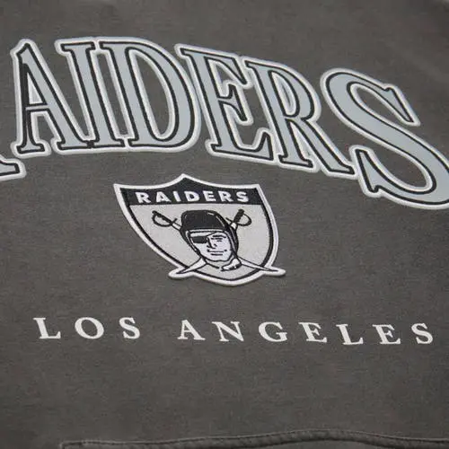 Mitchell & Ness Los Angeles Raiders Slot Pullover Hoodie
