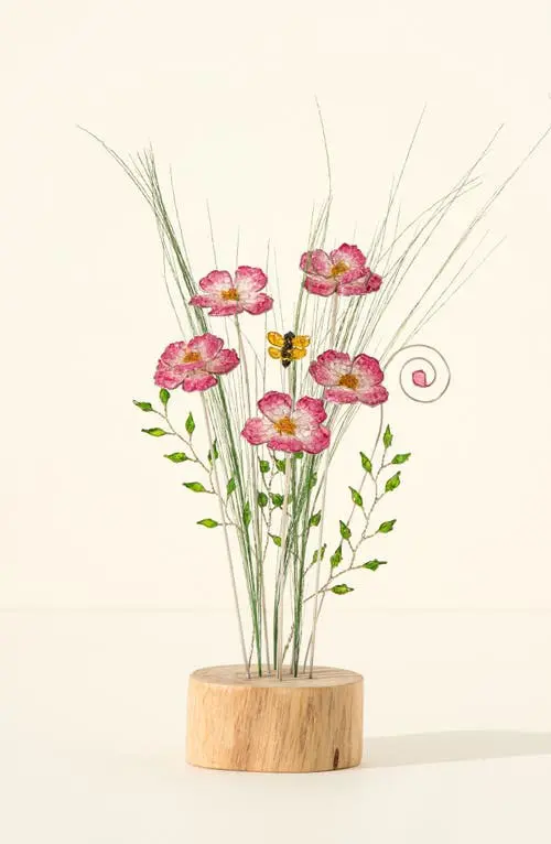 UNCOMMON GOODS Birth Month Wildflower Bouquet - January - Carnation