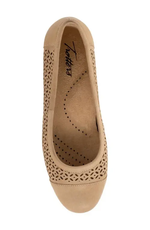 Trotters Delmara Cap Toe Slip-on Shoe - Beige Nubuck