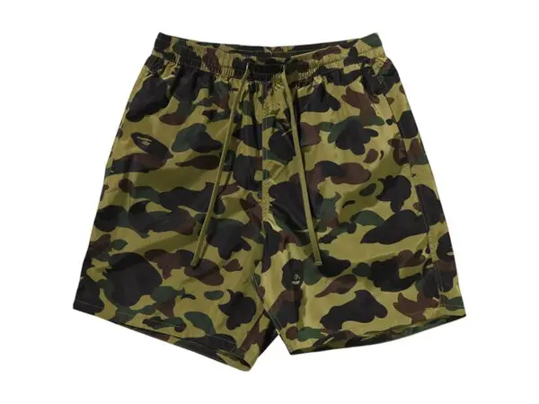A BATHING APE 1st Camo Bathing Ape Logo Shorts - Multicolor