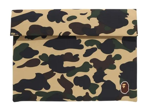 A BATHING APE 1st Camo 15 Inch Pc Case - Yellow