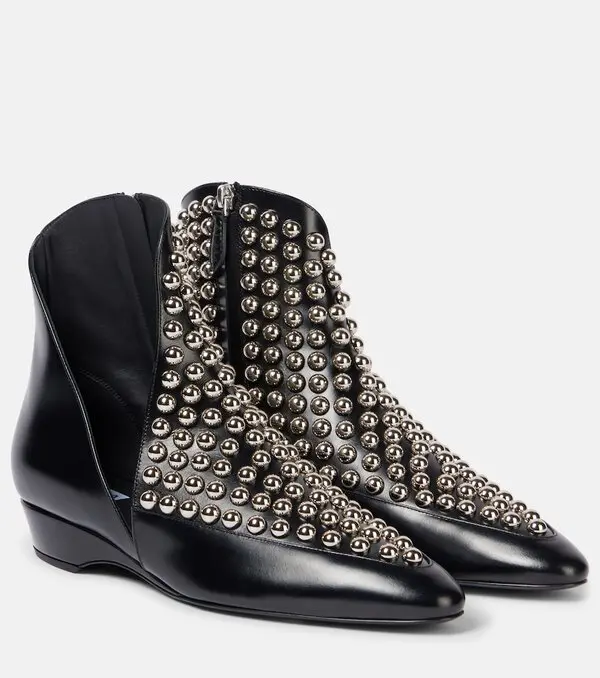 Alaïa Studded Leather Ankle Boots - Black
