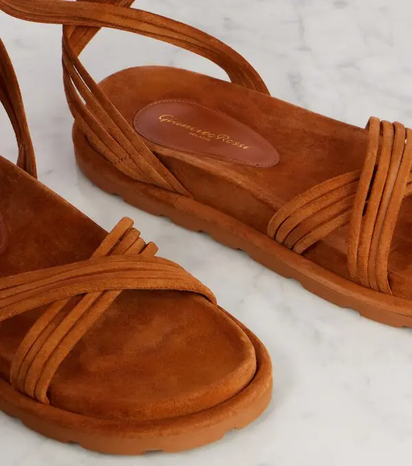 GIANVITO ROSSI Lianne Suede Sandals - Beige
