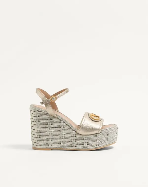 Valentino Garavani Vlogo Signature Wedge Sandals - Platinum