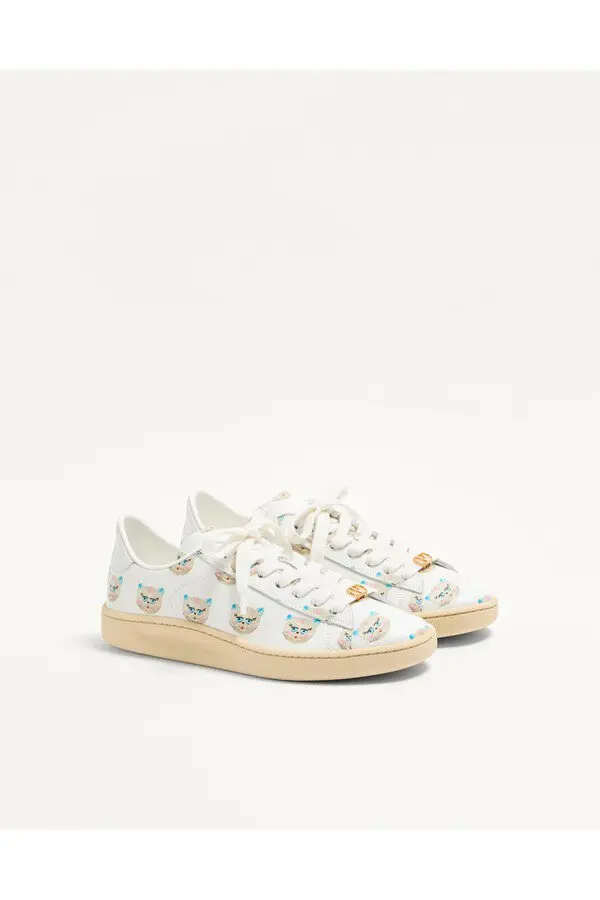 Valentino Garavani Royco Le Chat De La Maison Nappa Calfskin Sneakers - White