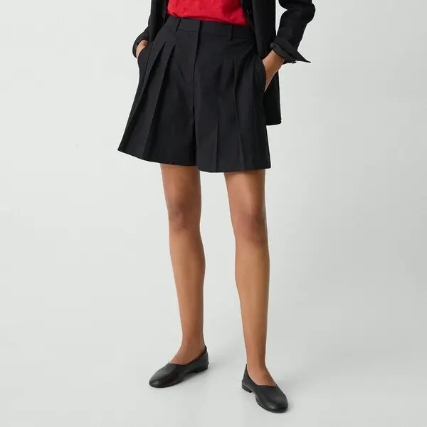 Theory Pleated Short In Good Linen - Black