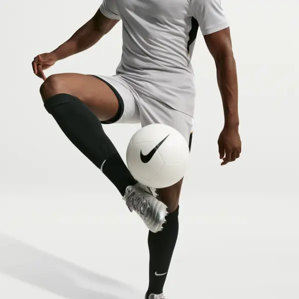 Nike Classic 2 Cushioned Over-the-calf Socks - Black