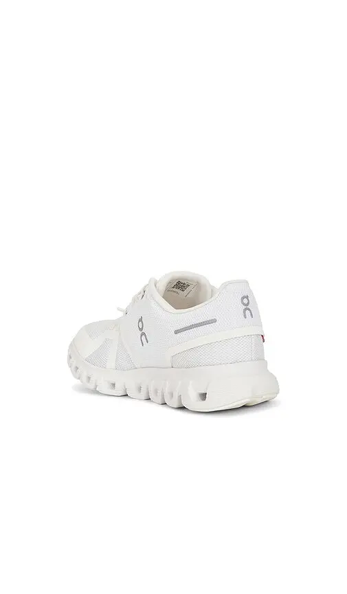 On Sneaker - White