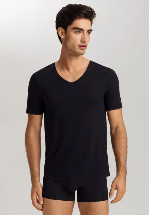 Hanro Clean Cut Seamless V-neck T-shirt - Black