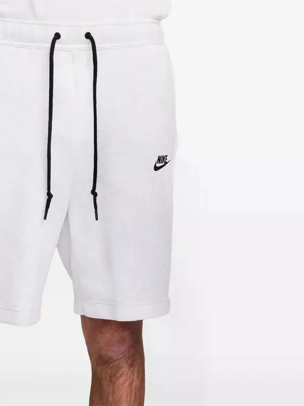 Nike Sportswear Tech Shorts - White