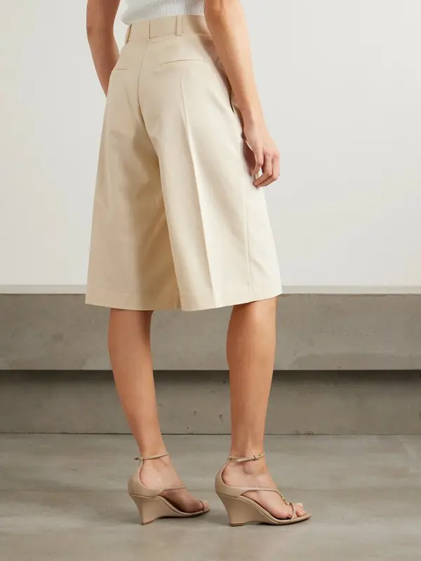 ABADIA Pleated Grain De Poudre Bermuda Shorts