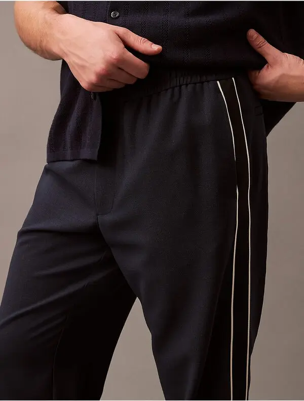 Calvin Klein Relaxed Tapered Pull-on Pant