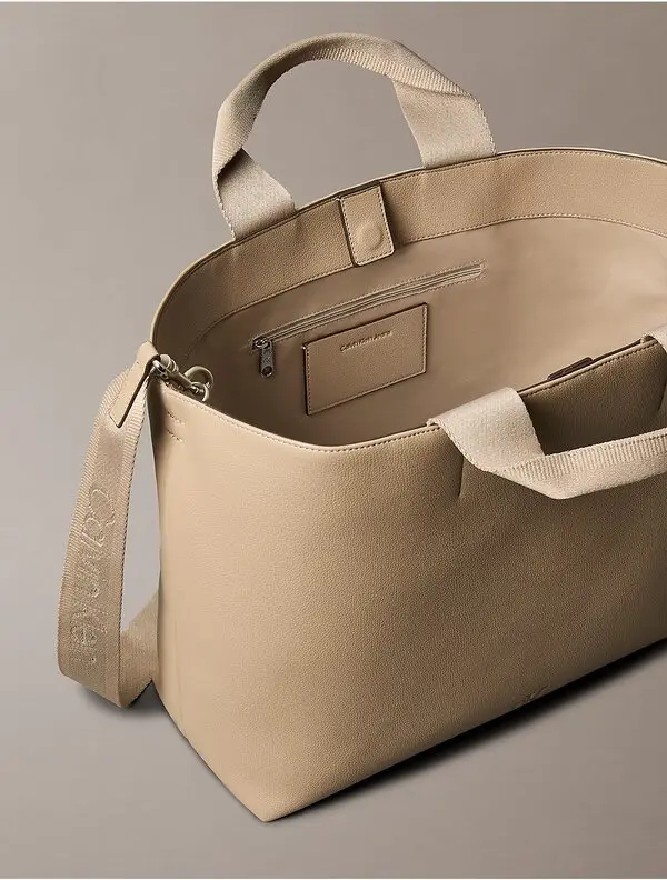 Calvin Klein Ultralight Tote - Crockery