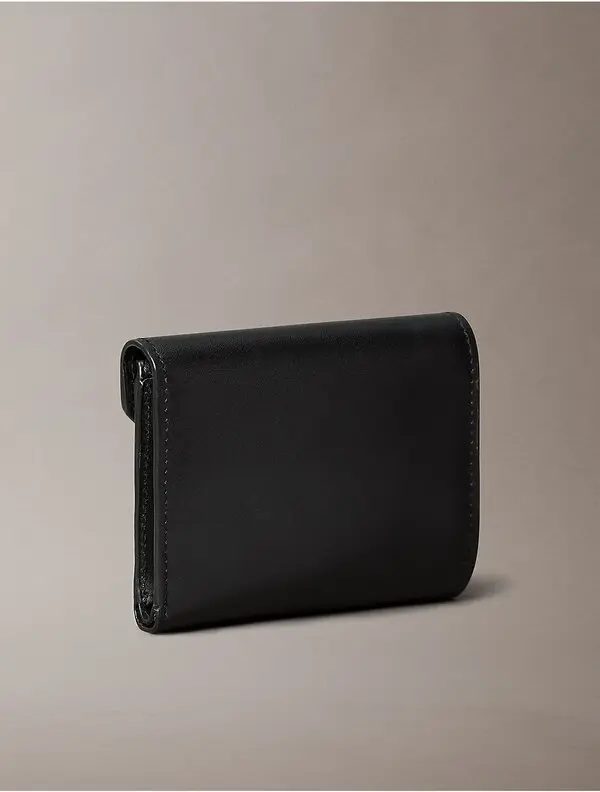 Calvin Klein Leather Envelope Bifold Wallet