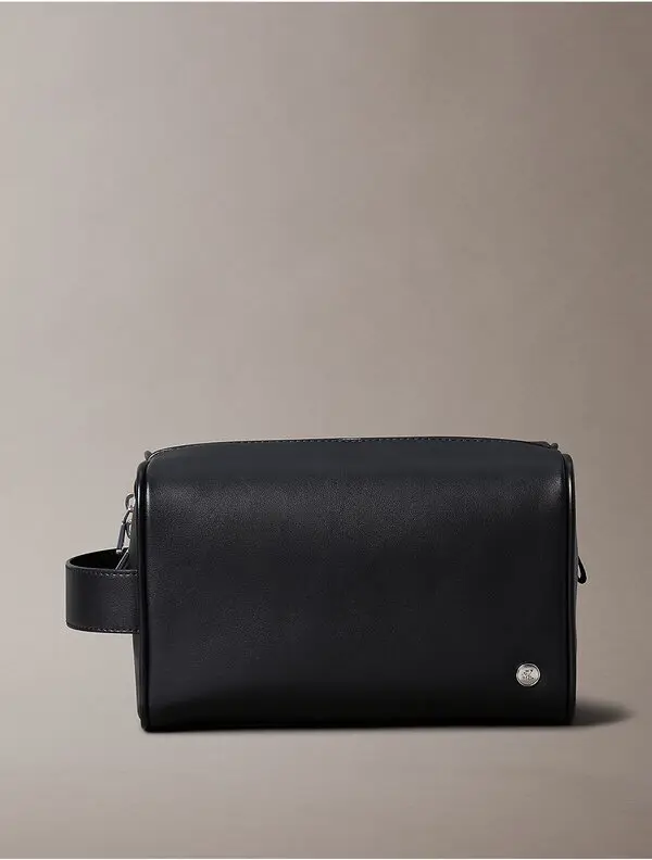 Calvin Klein Solid Dopp Kit - Black