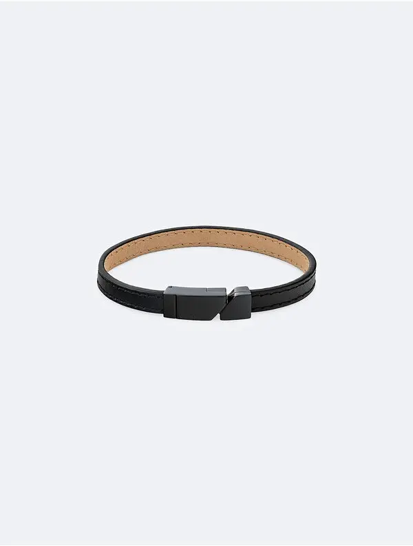 Calvin Klein Asymmetric Tag Leather Bracelet - Black
