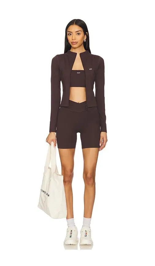 437 The Square Sports Bra In Chocolate