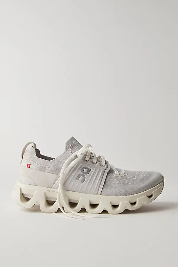 On Cloudswift 4 Sneakers - Wolf/sand