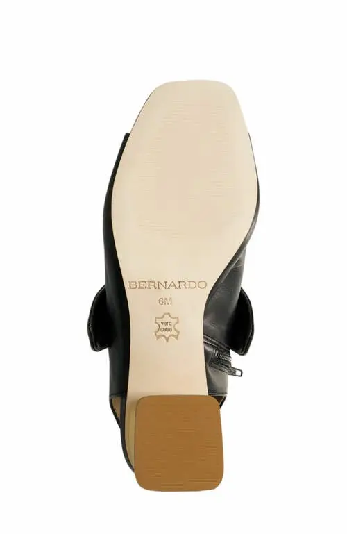 Bernardo Lizzie Sandal - Black