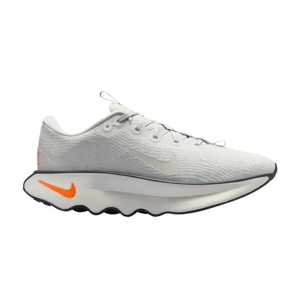 Nike Motiva Sneakers - White
