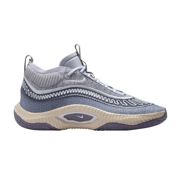 Nike Cosmic Unity 3 "be True To Her School - Grey