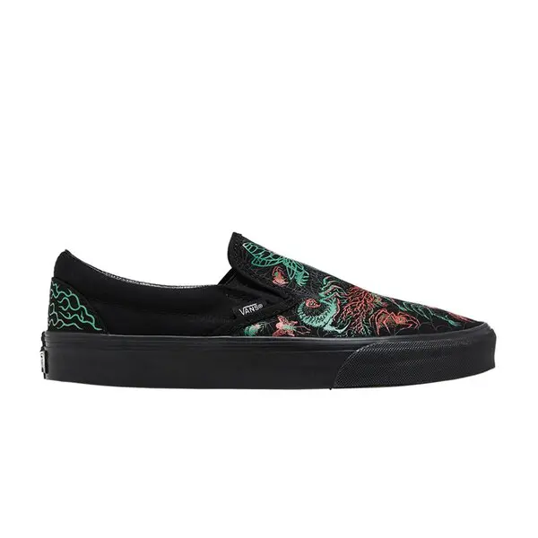 VANS Classic Slip-on Sneakers - Black