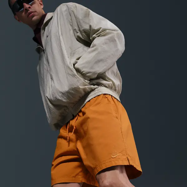 Nike Woven Flow Shorts - Orange