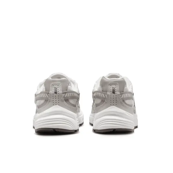 Nike Initiator Shoes