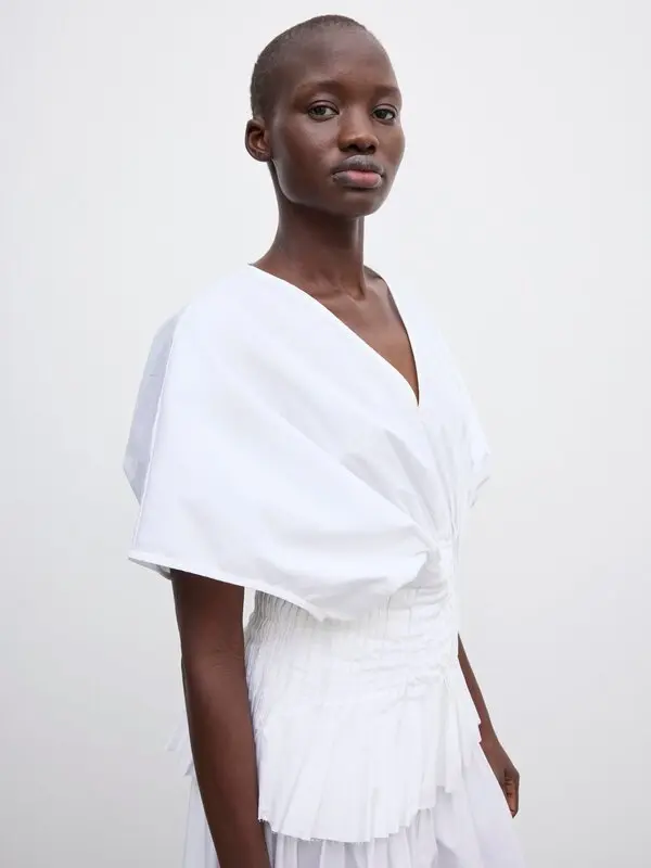 HOUSE OF DAGMAR Poplin V-neck Top - White