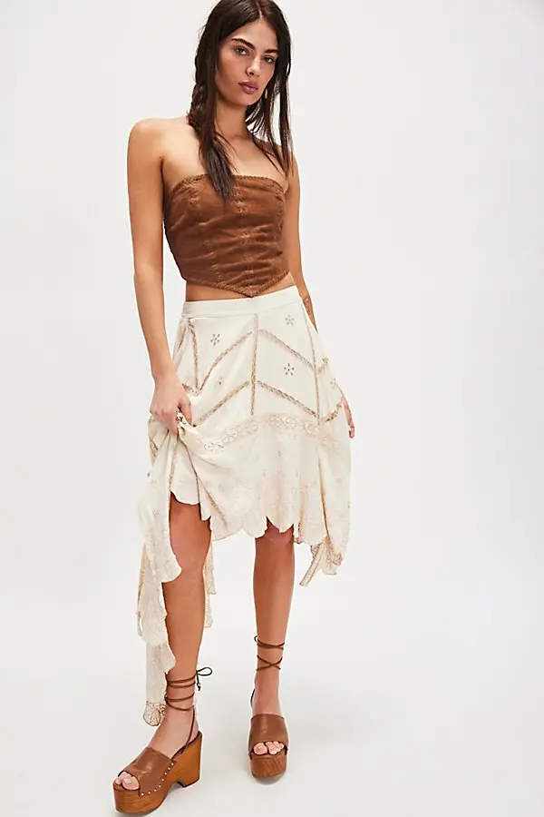 UNDERSTATED LEATHER Handkerchief Whipstitch Top