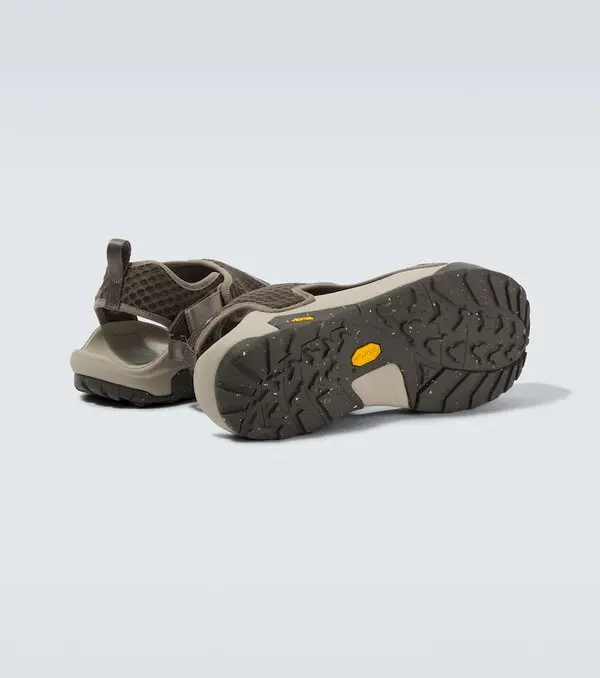ROA Arpy Mesh Slip-on Sneakers