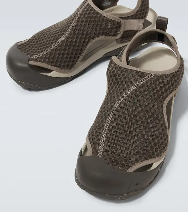 ROA Arpy Mesh Slip-on Sneakers