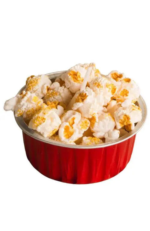 SOUTHLAKE GIFTS Popcorn Candle - Creamy