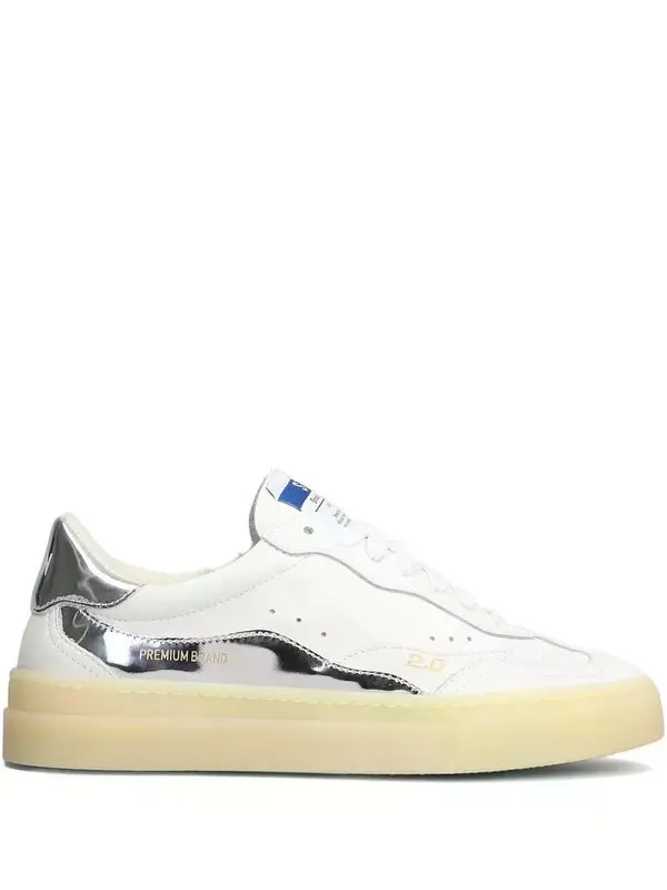 STKN Venus Sneakers