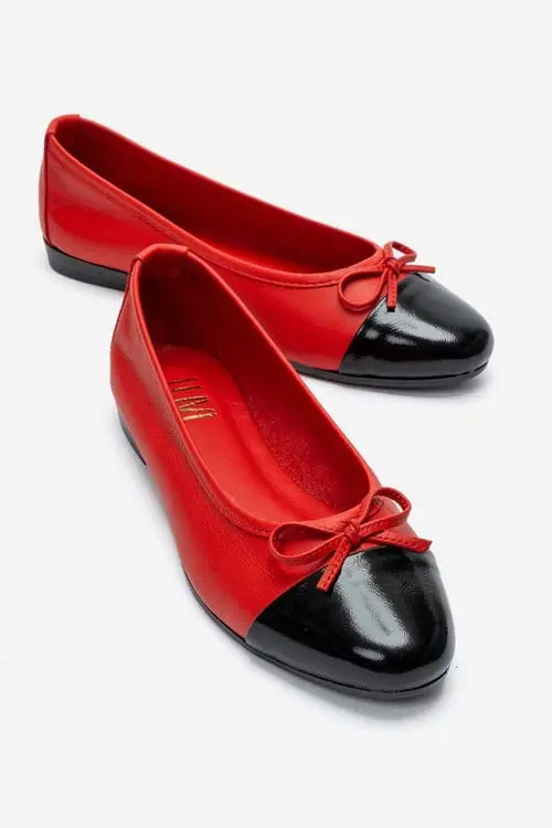 FOREVER & ALWAYS SHOES Rayne Leather Ballet Flat With Bow Detailing - Red Black