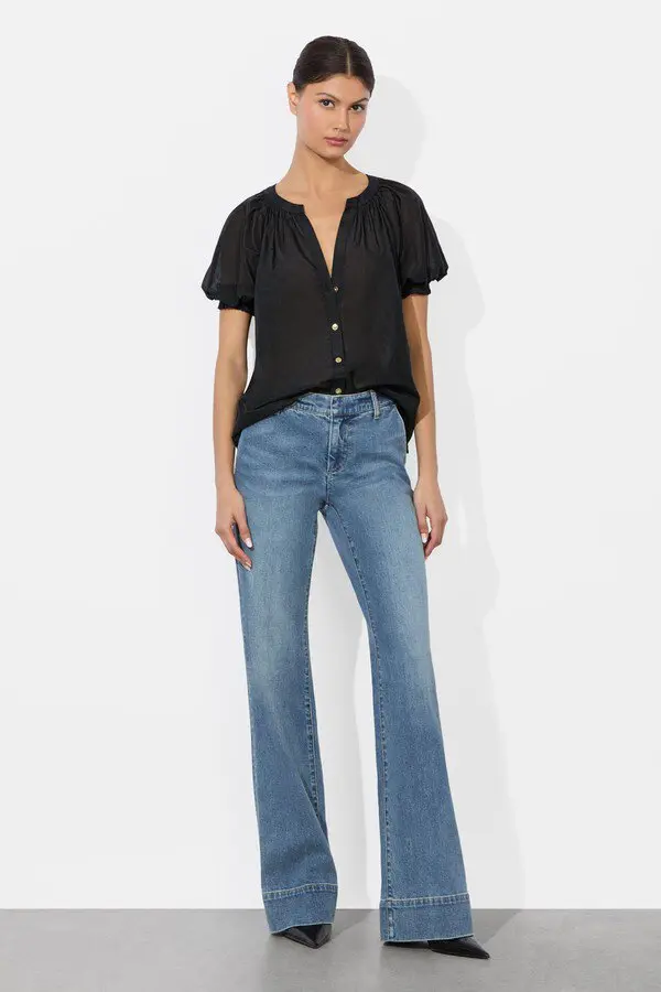 Alice Olivia Thalia Cotton-Silk Voile Blouse In Black 40% Off
