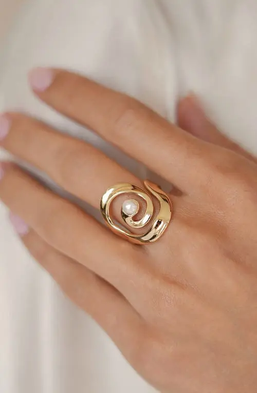 Ettika Aura Swirl Freshwater Pearl Statement Ring - Gold