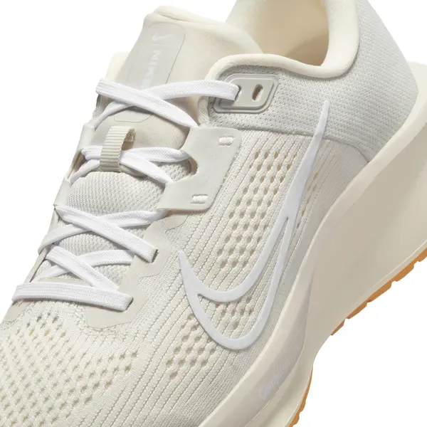 Nike Quest Road Running Shoes