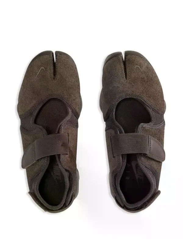 Nike Rift Sneakers