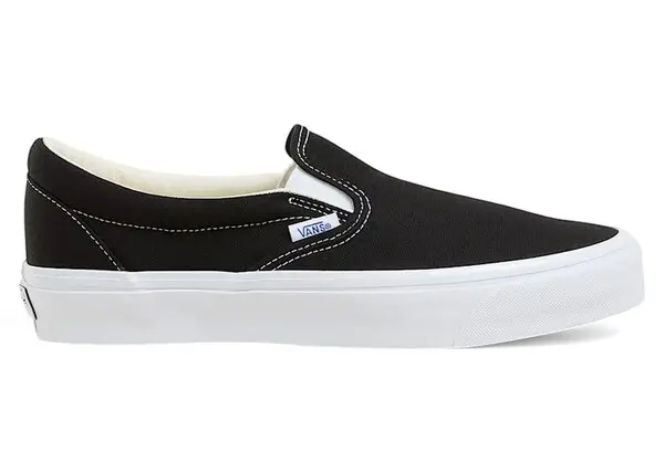 VANS Slip-on Sneakers - Black/white