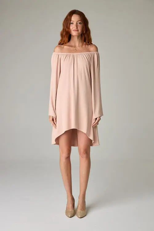 EAVOLU Peyto Off-shoulder Tunic/dress - Rose Quartz
